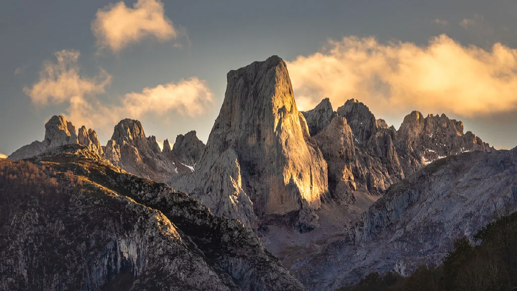 Anillo Picos De Europa Con Guía | Rutas Vindio Y Extrem